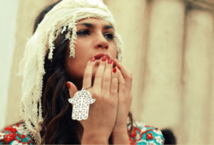 La main de Fatma – La tradition religieuse face à l'Histoire